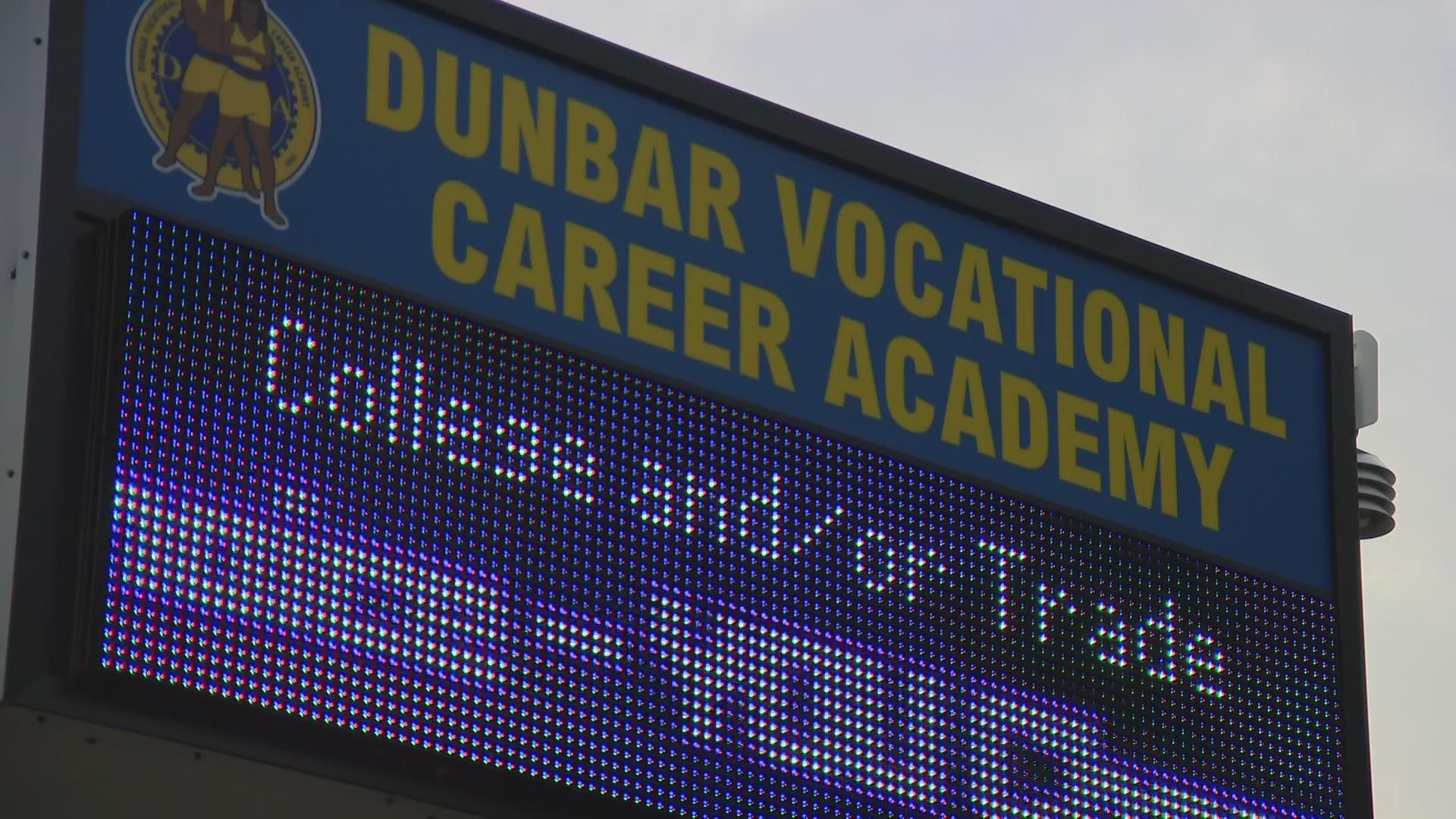 Dunbar community says no answers why principal is out - CBS Chicago