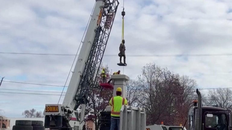 Richmond removes its last remaining Confederate statue - CBS News