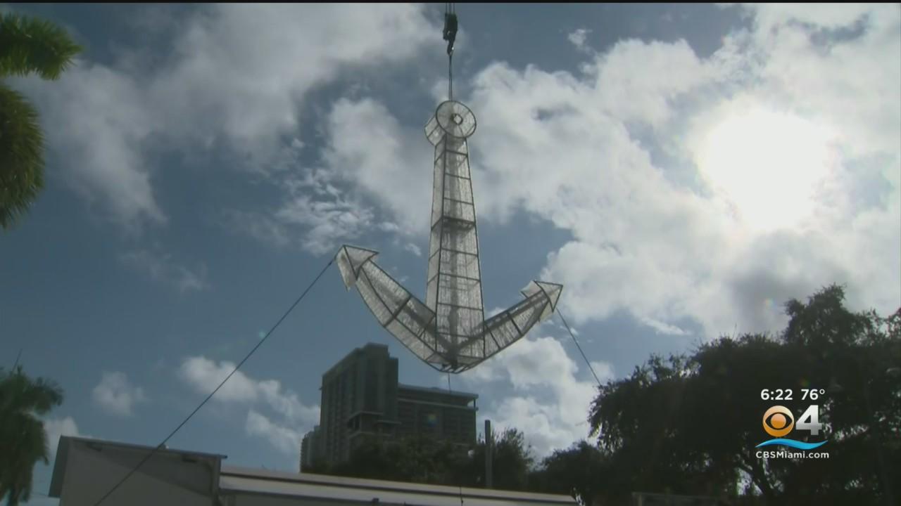 Fort Lauderdale to ring in new year with annual raising of 700-pound ...