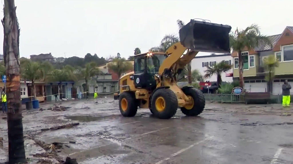 Santa Cruz reeling from bomb cyclone as piers are broken, wharf is ...