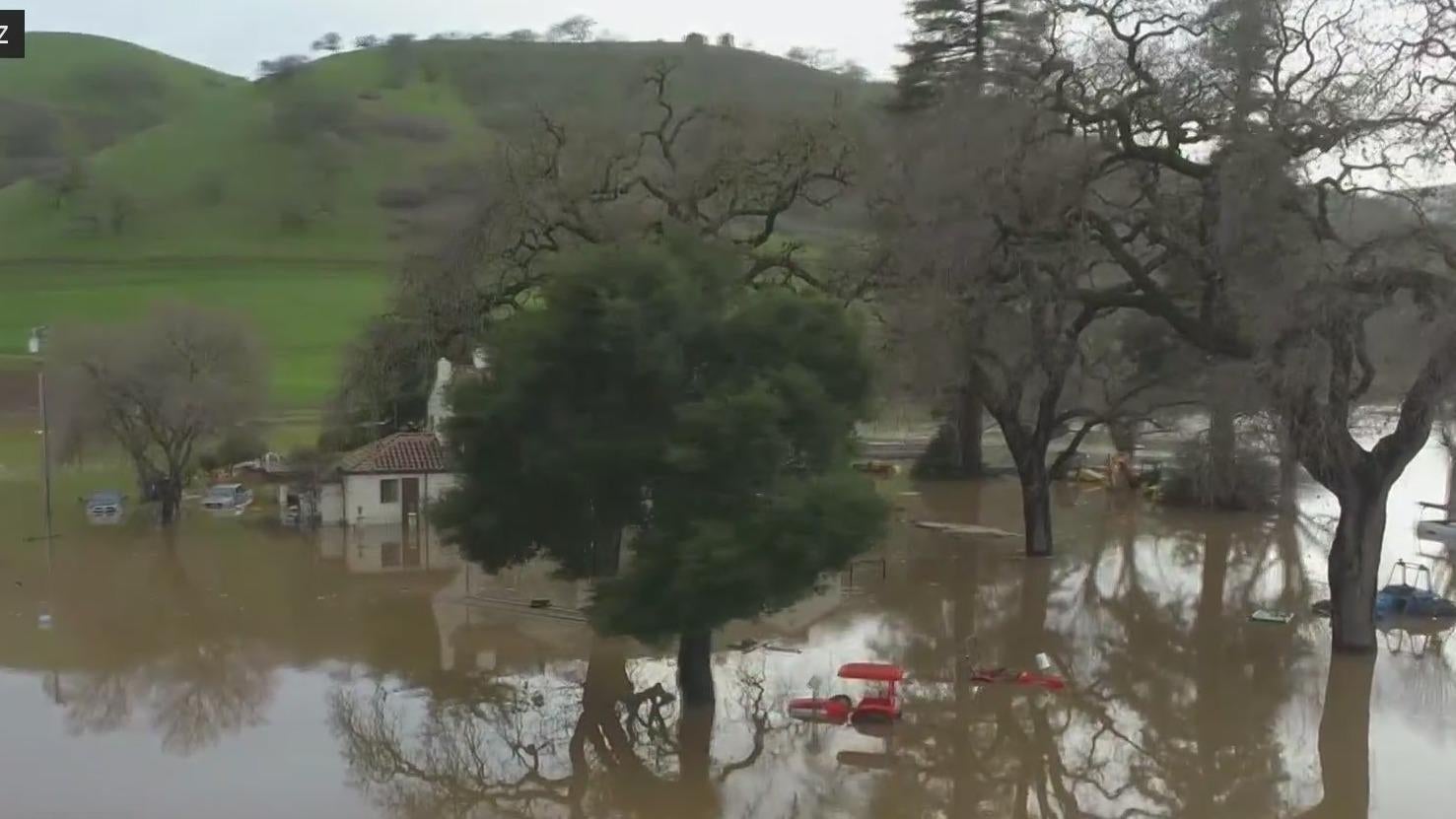 Update: Flooded lanes of Highway 101 reopen in Gilroy; nearby homes ...