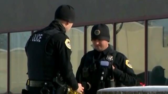 Iowa school shooting: 2 students killed, adult wounded at Des Moines ...