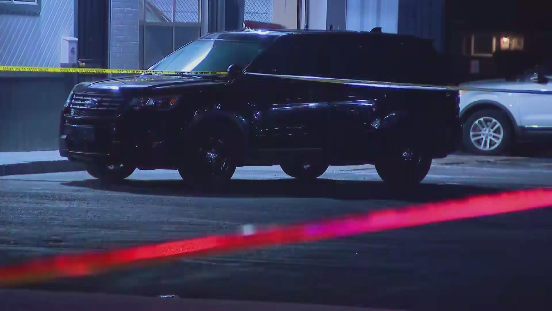 Gary police SWAT team shoots, kills man after standoff - CBS Chicago