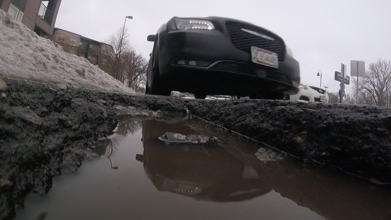 Car damaged by a pothole? Here's how to get compensated - CBS Minnesota