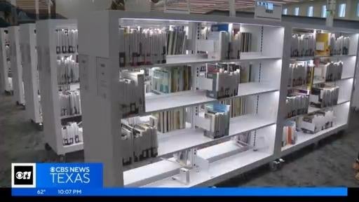 New high-tech public library holds grand opening in Frisco - CBS Texas