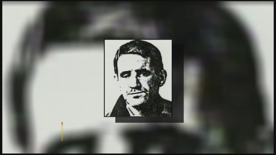 Mob hitman turned informant Nick Calabrese dies at 80 - CBS Chicago