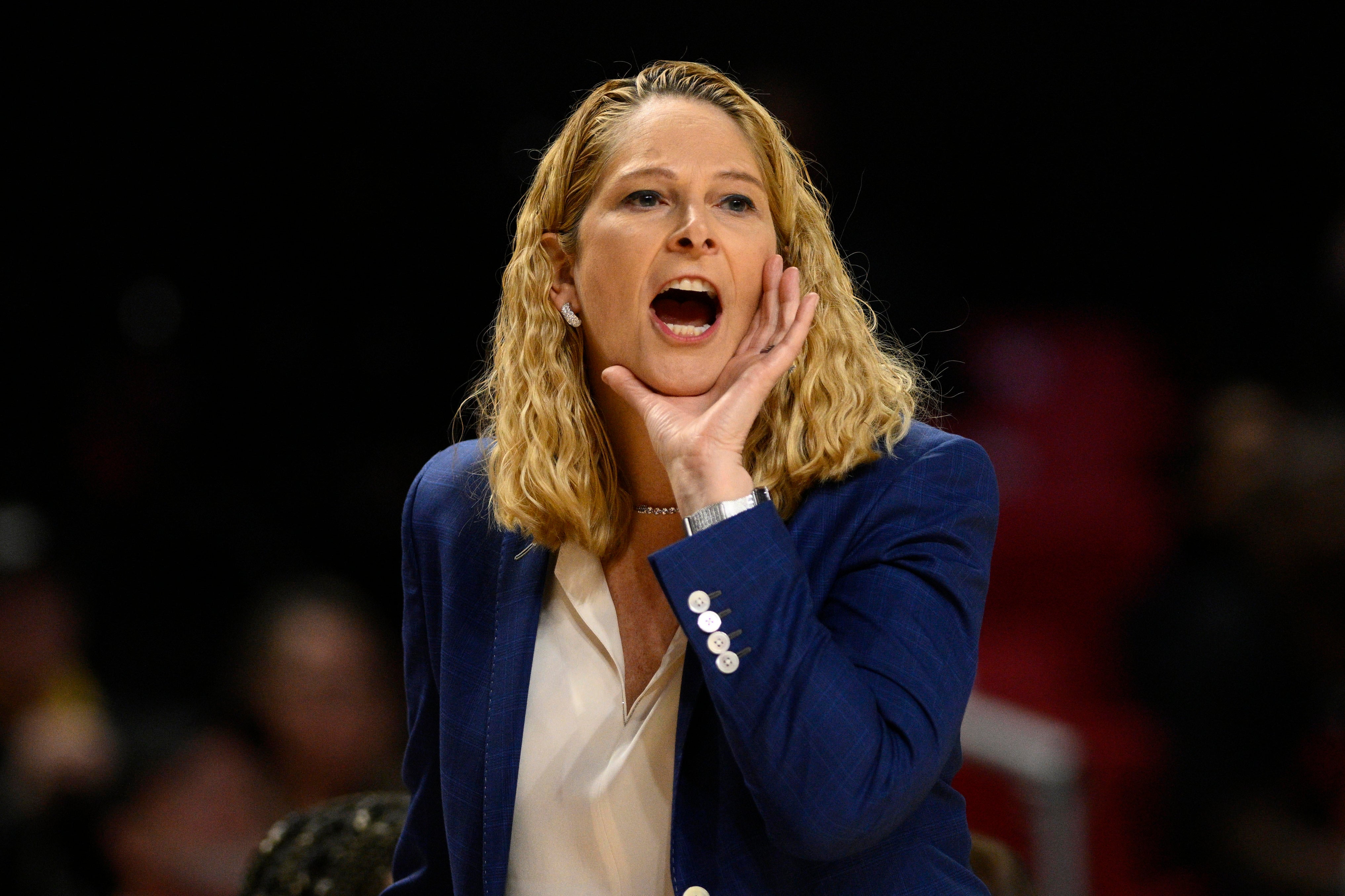 Maryland women cruise to 93-61 win over Holy Cross - CBS Baltimore