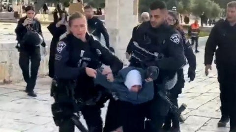Israel-Palestinian violence at Jerusalem's Al-Aqsa mosque as Israeli ...