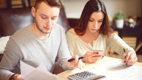 When filing taxes separately could help married couples - CBS News