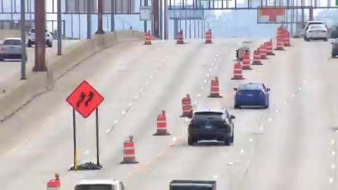 National Work Zone Awareness Week, drivers slow down - CBS Chicago