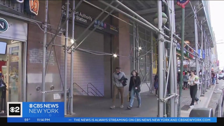 Police seek woman accused of stabbing man at Times Square subway ...