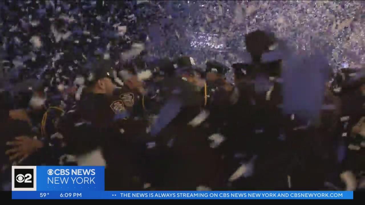 NYPD welcomes more than 500 new recruits in graduation ceremony - CBS ...
