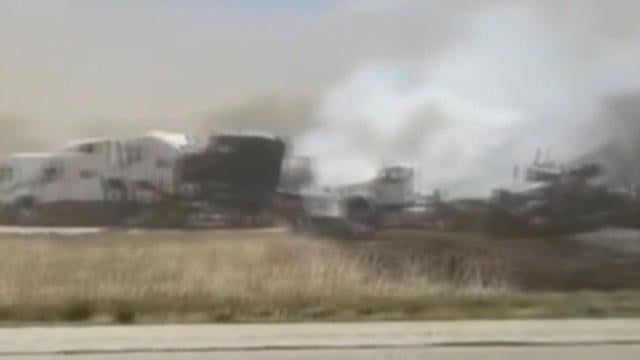 Deaths from Illinois dust storm crash rise to 7 - CBS News