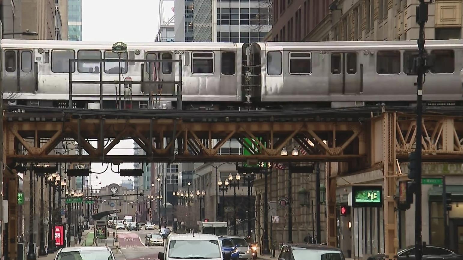 CTA gets $200M federal funds to replace old train cars - CBS Chicago