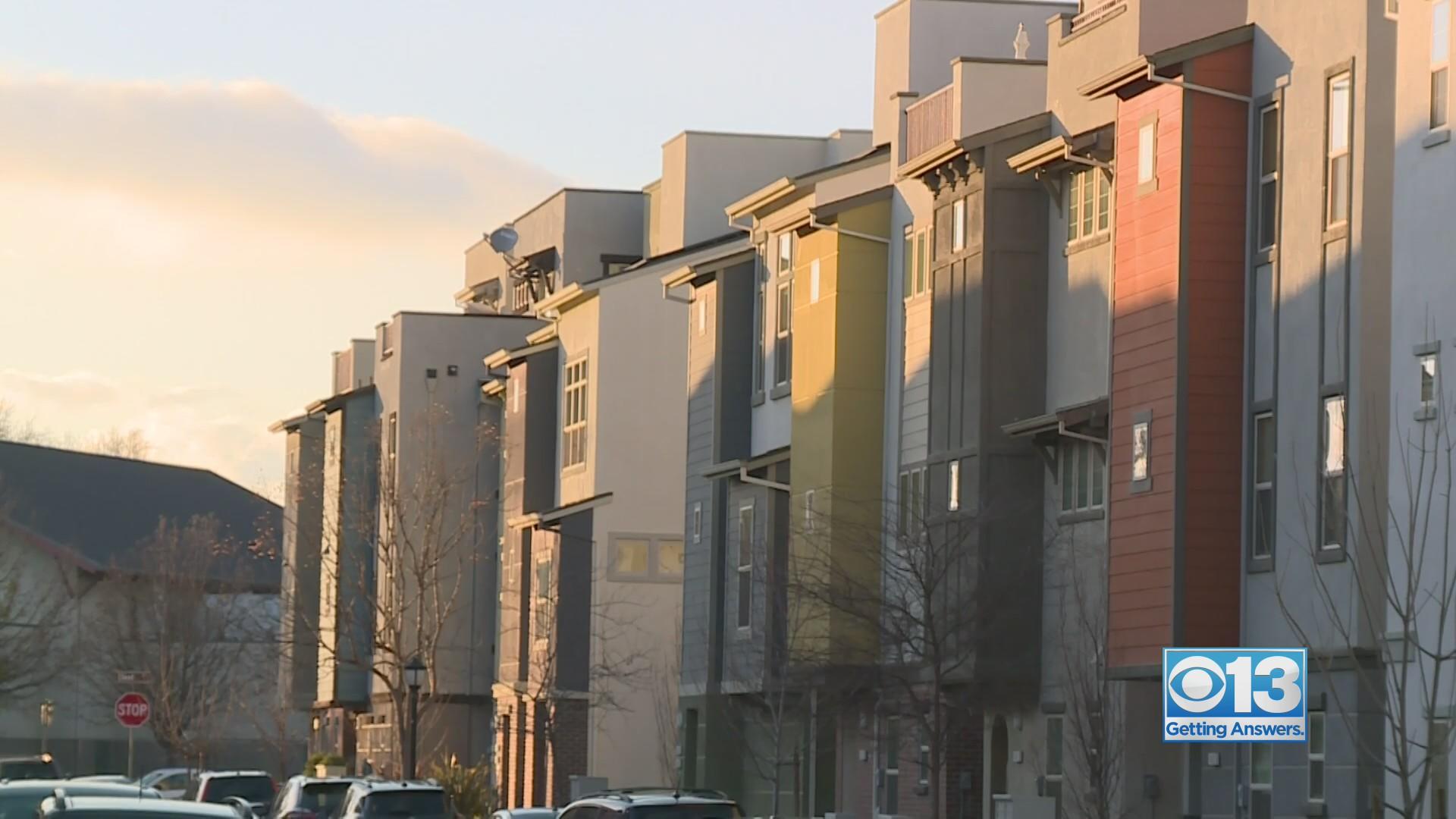 Mass exodus? Recent data shows more people moving to California - CBS ...