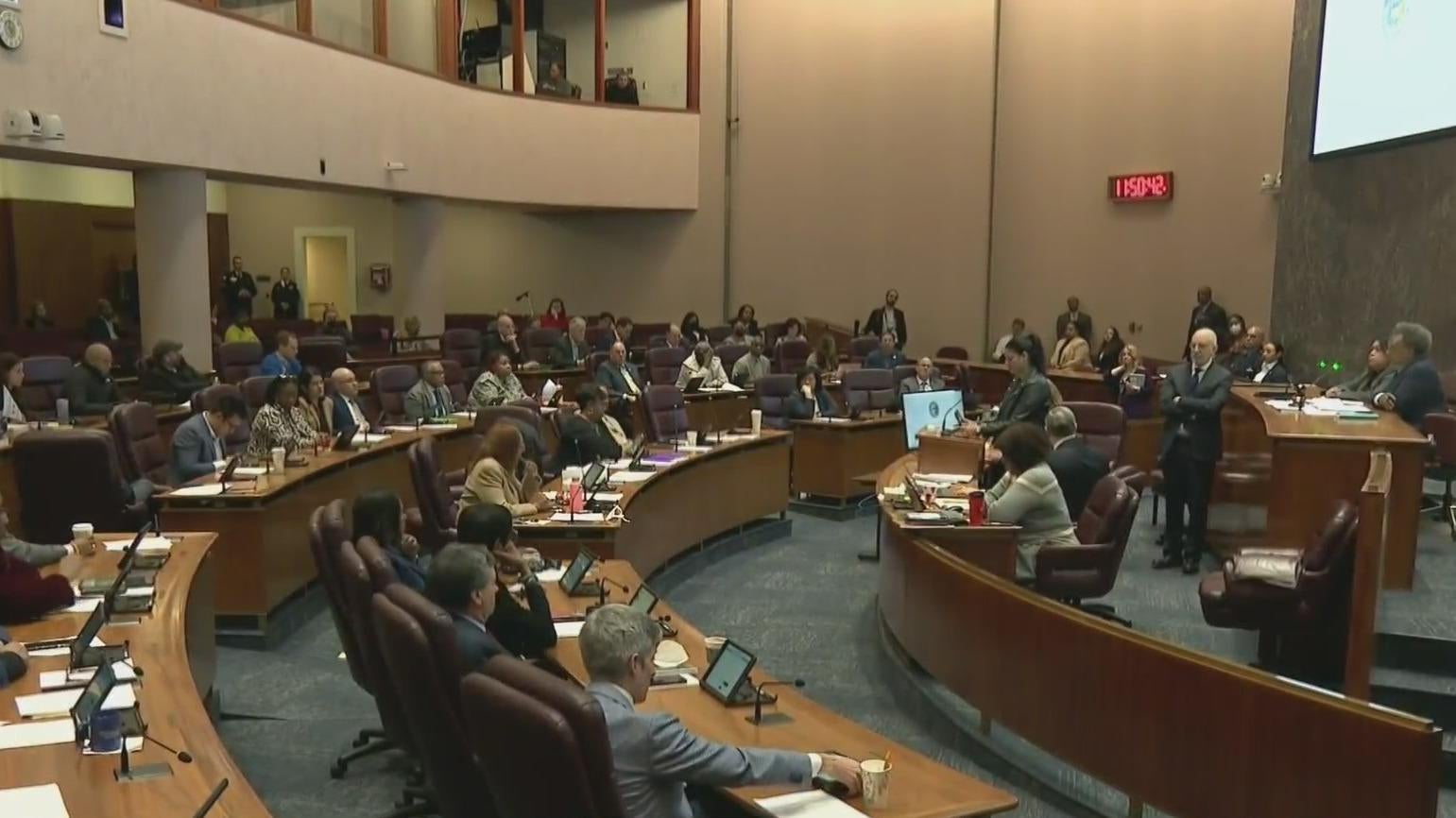 Alderman, alderperson, alderwoman? The great debate continues - CBS Chicago