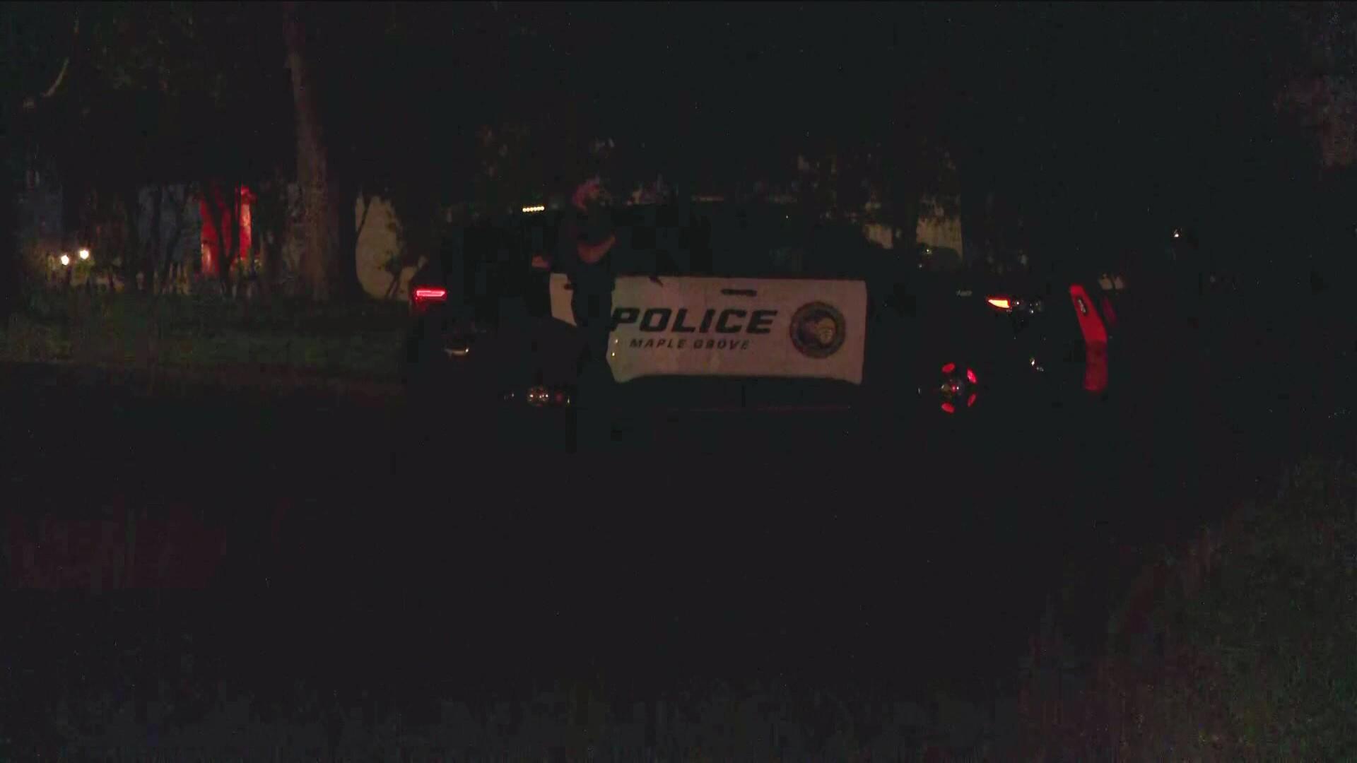 Suspect arrested after Maple Grove police standoff - CBS Minnesota Suspect arrested after Maple Grove police standoff - CBS Minnesota