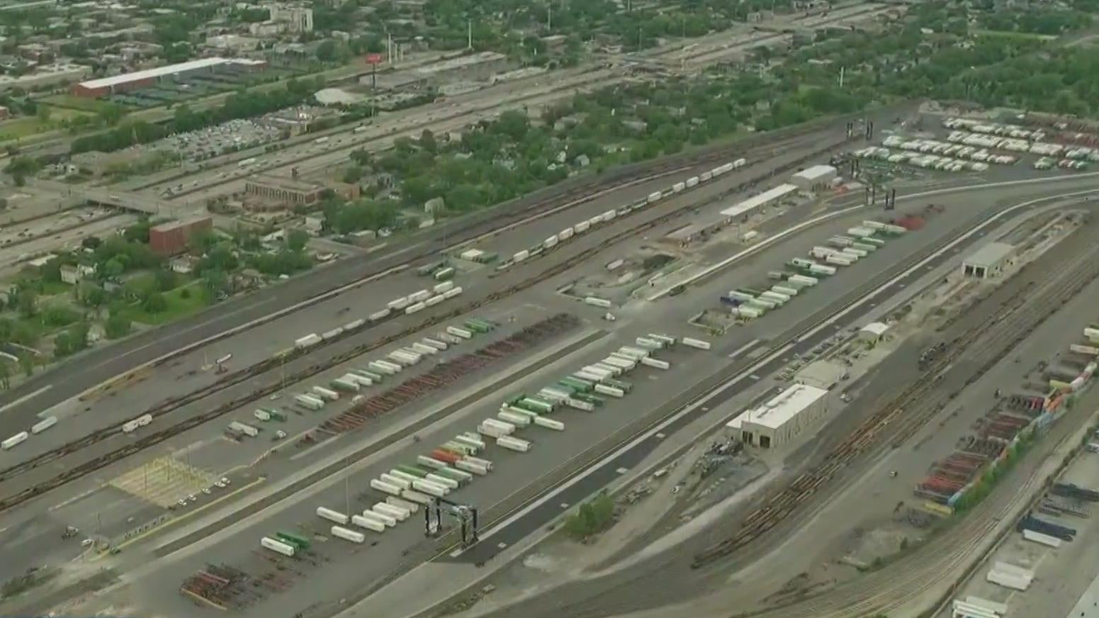 Norfolk Southern plans railyard expansion - CBS Chicago