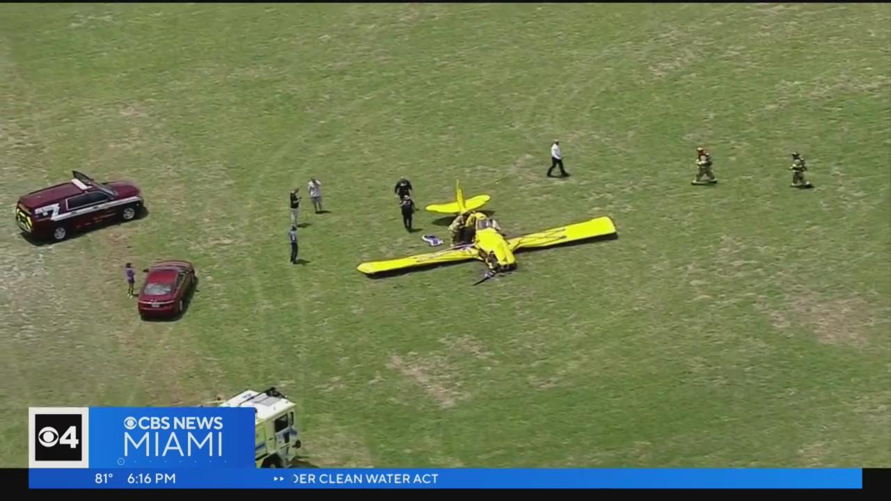 Pilot injured after banner plane crashes at North Perry Airport - CBS Miami