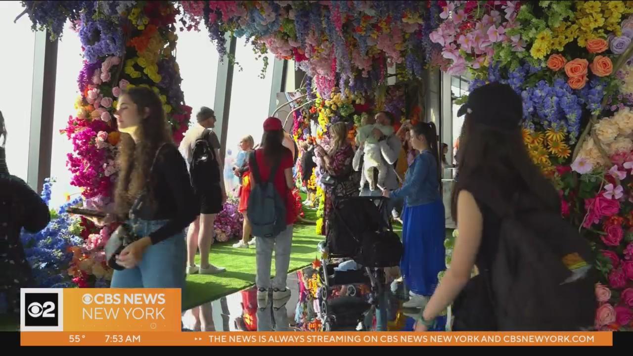 "Sky Bloom," an immersive floral experience, comes to the Edge at Hudson Yards - CBS New York