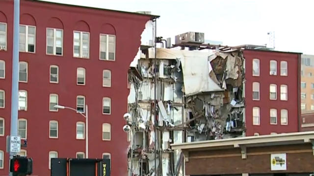 Davenport officials say 5 unaccounted for after building collapse, 2 ...
