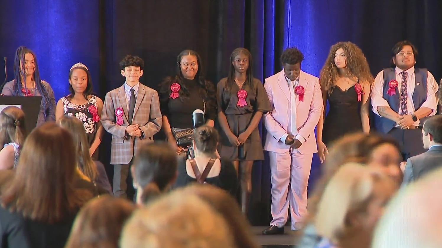 CBS 2's Jim Williams Mercy Home's Leader Council luncheon - CBS Chicago