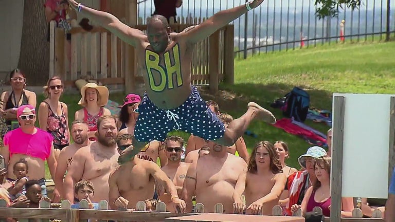Father's Day Belly Flop Contest is a splash at Water World - CBS Colorado