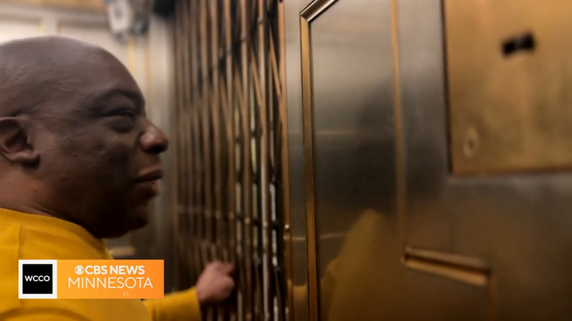 Meet Lee Bowser, who manually operates vintage elevator in downtown ...