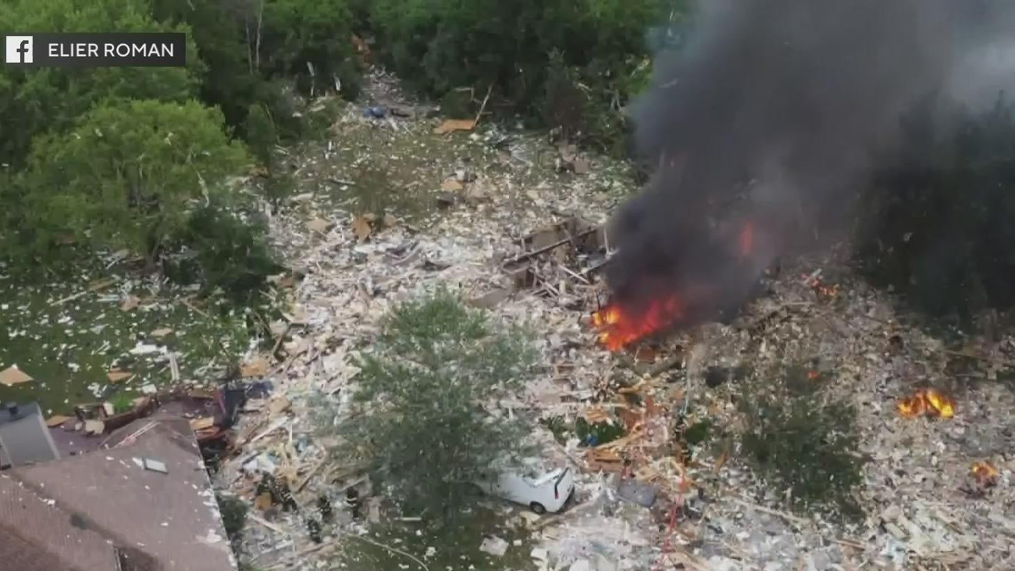 Firefighters, police respond to home explosion in Lisle - CBS Chicago