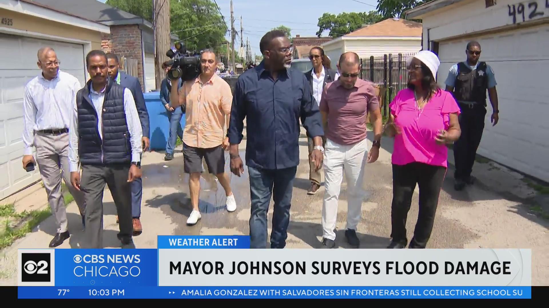 Mayor Brandon Johnson surveys flood damage on West Side - CBS Chicago