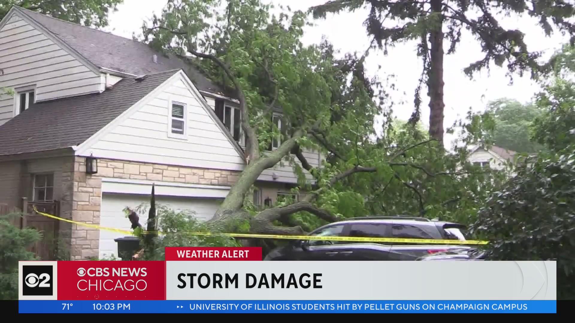 Thunderstorms, strong winds knock out power to thousands - CBS Chicago