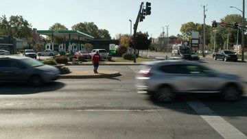 Unsafe streets: The dangers facing pedestrians - CBS News