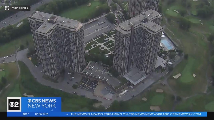 5 hurt, including 4 firefighters, in blaze at North Shore Towers in ...