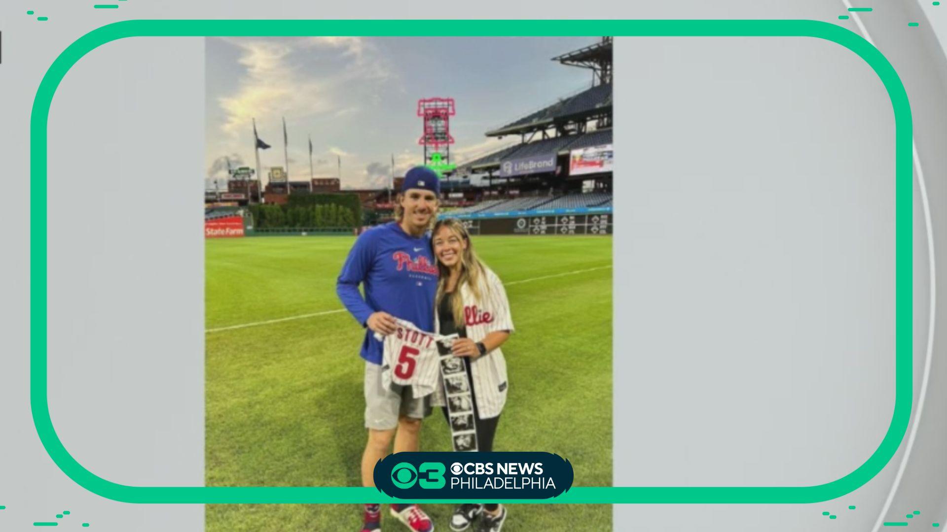 Phillies' Bryson Stott, fiancee Dru White expecting baby - CBS Philadelphia