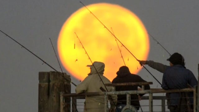 When to see August's supermoons and rare blue moon - CBS News