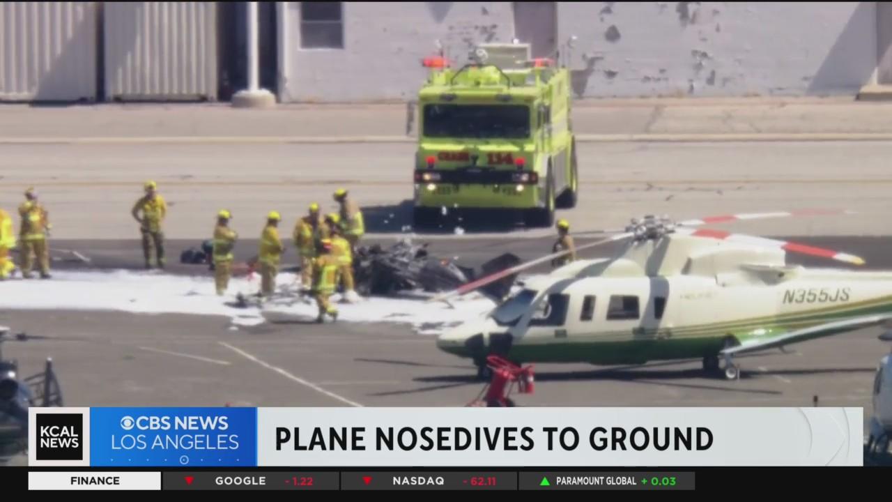 2 killed in small plane crash at Van Nuys Airport - CBS Los Angeles