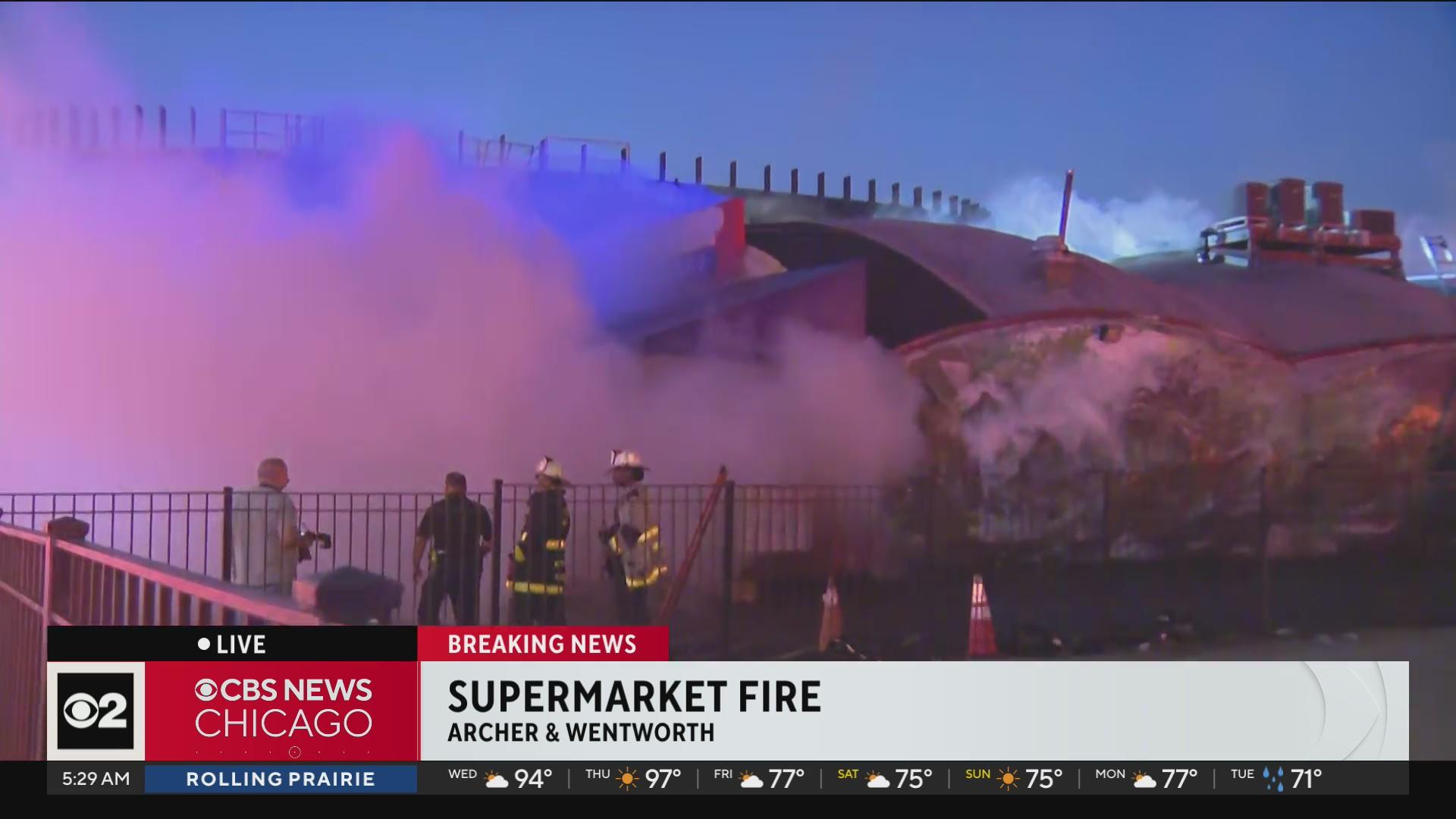 Fire, heavy smoke damages supermarket in Chinatown - CBS Chicago