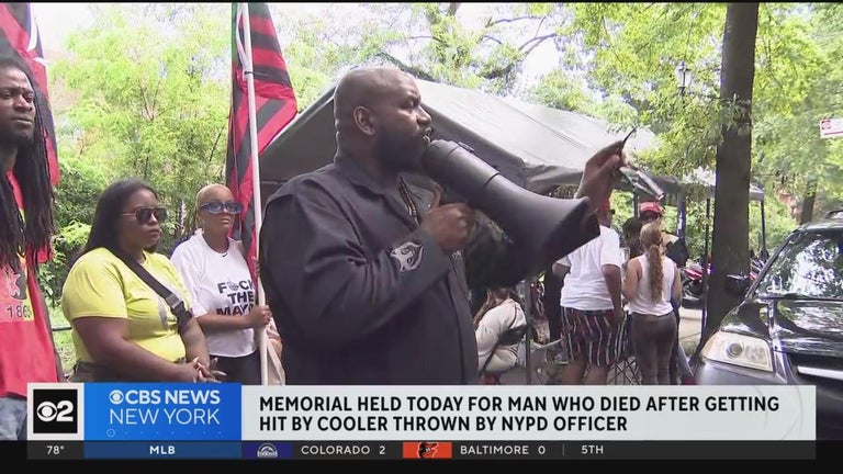 Bronx community holds memorial for Eric Duprey, who died after NYPD ...