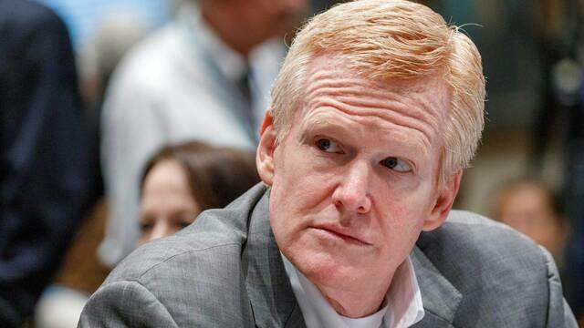 Convicted murderer and disgraced attorney Alex Murdaugh pleads guilty ...