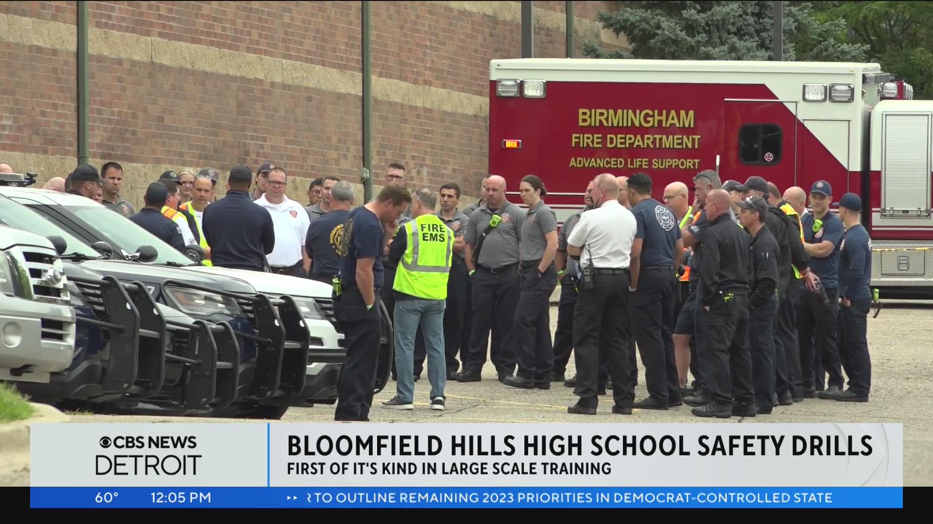 Bloomfield Hills High School holds active shooter training - CBS Detroit