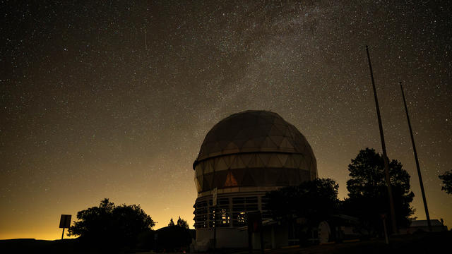 June's full Strawberry Moon arrives with summer solstice - CBS News