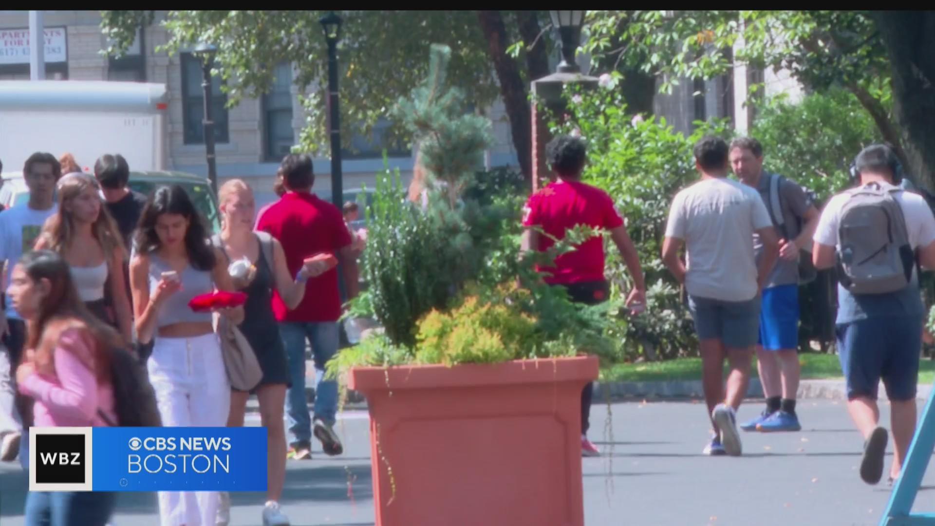 College students struggle to stay cool in dorms during Boston's heat ...