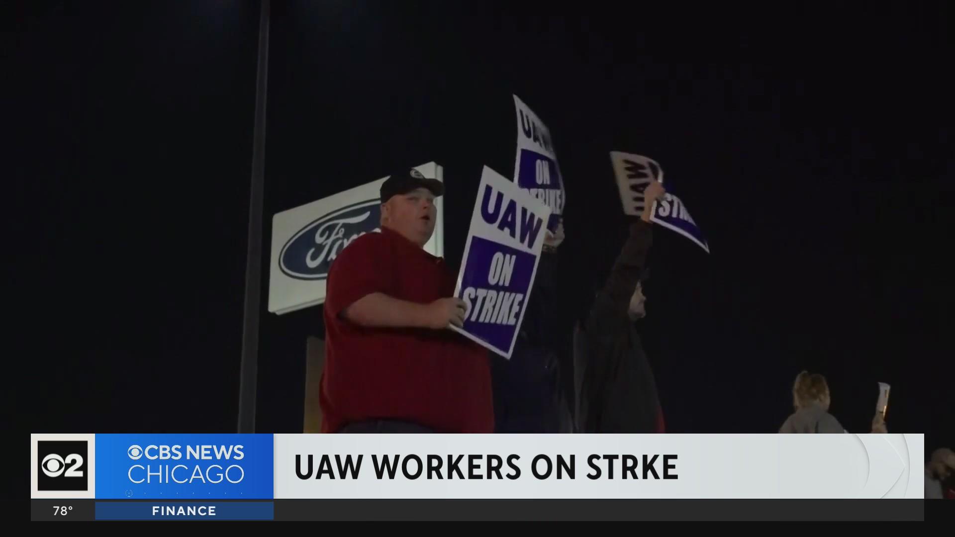 Ford workers in Chicago prepared to join national UAW strike - CBS Chicago