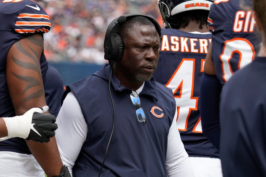 Bears deny rumors of FBI raid at Halas Hall - CBS Chicago