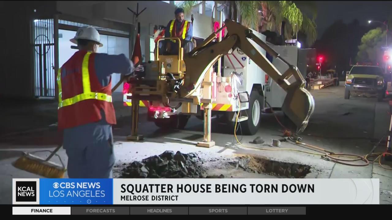 Firefighters knock down blaze at vacant Fairfax duplex - CBS Los Angeles