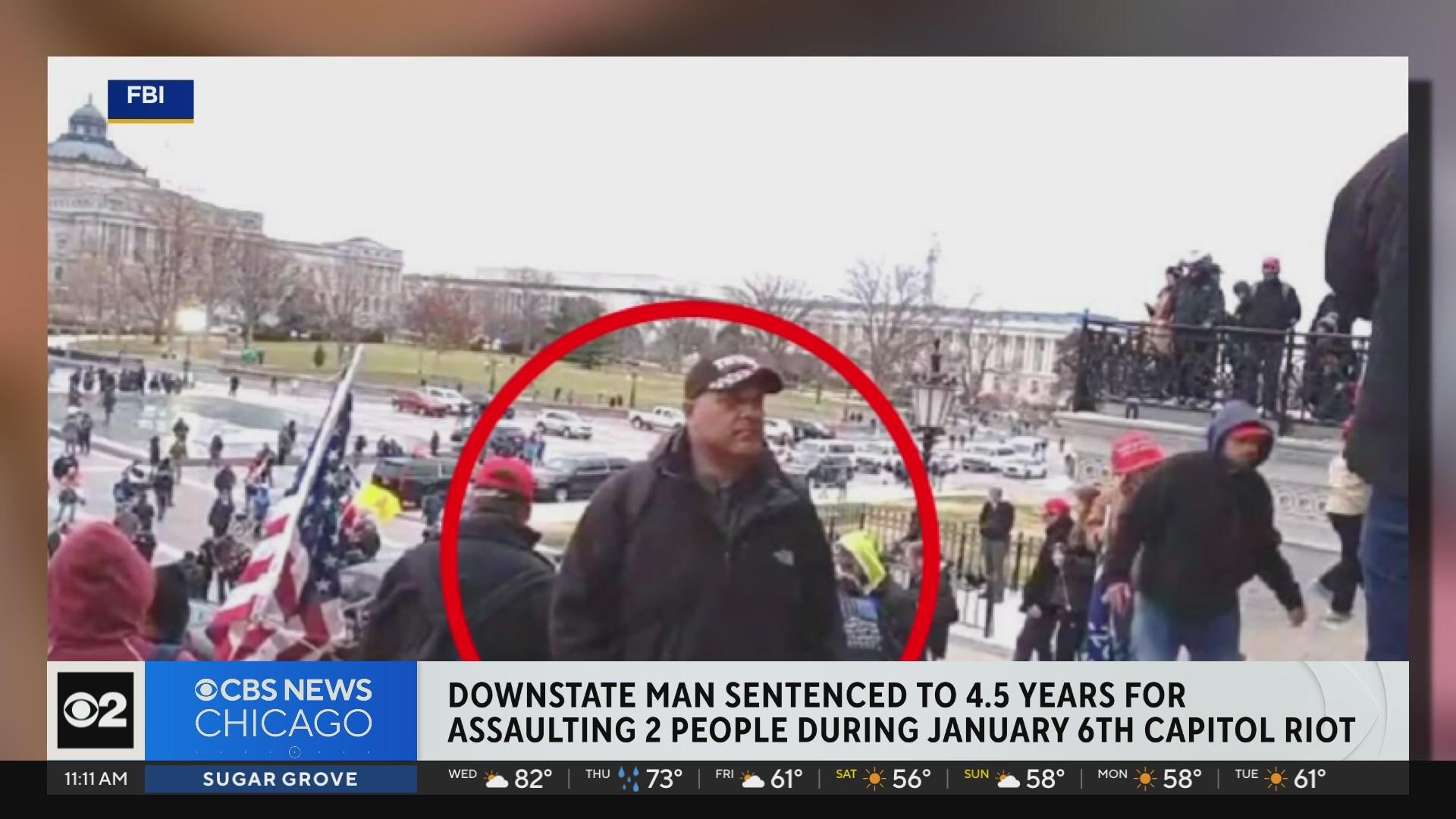 Illinois man gets 4.5 years for attacking officer, cameraman on Jan. 6 ...