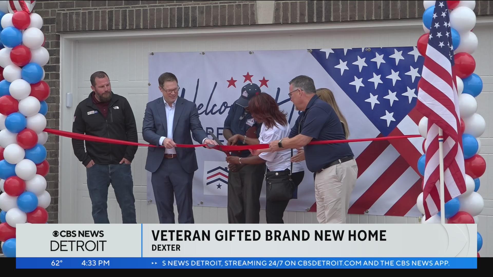 Detroit Air Force veteran gifted new home in Dexter - CBS Detroit