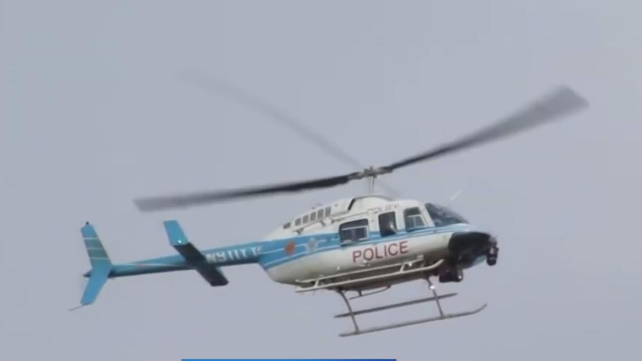 Chicago police to add 2 helicopters to aging aircraft fleet - CBS Chicago