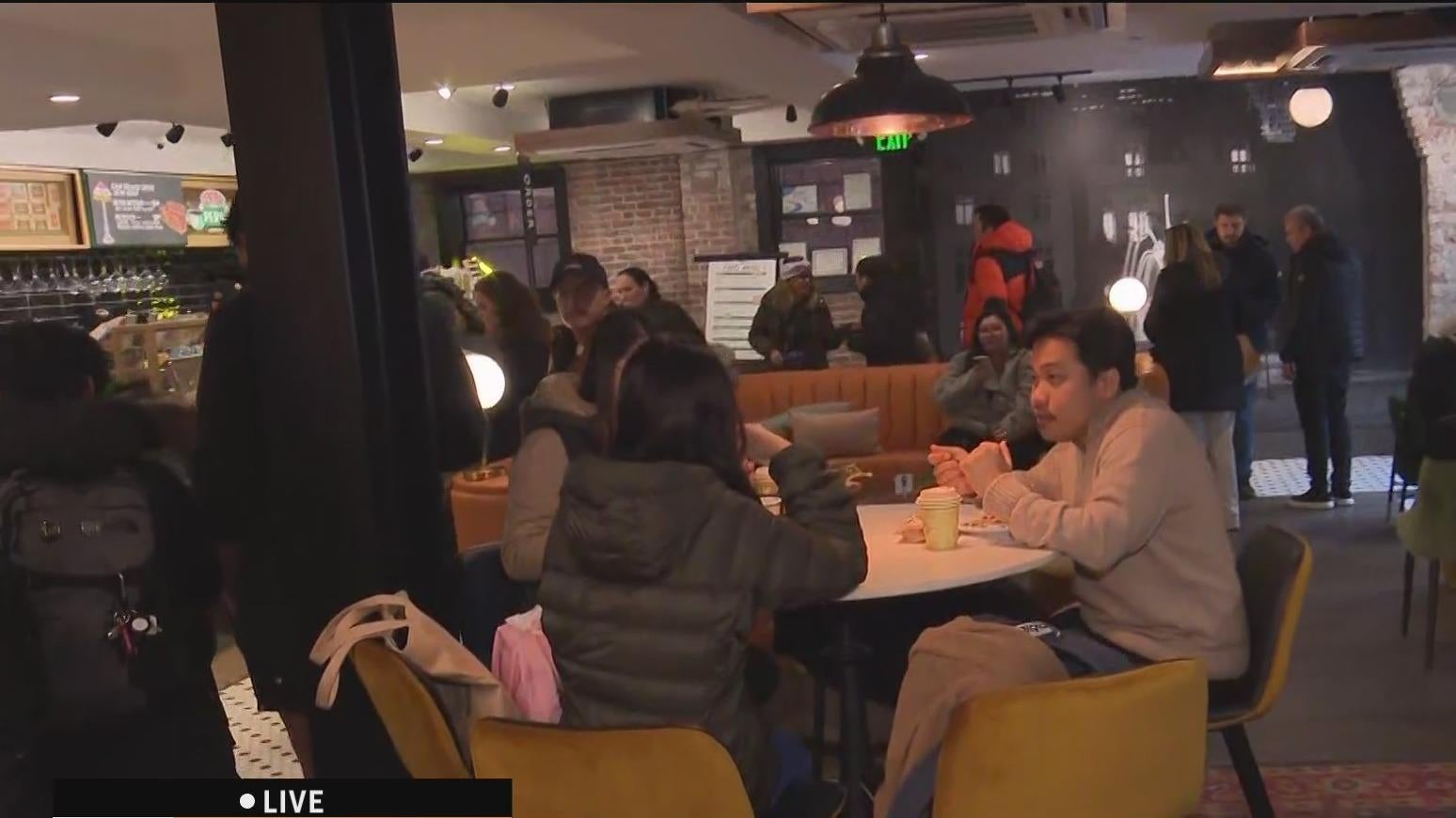 "Friends" fans flock to new Central Perk Coffeehouse on Boston's ...