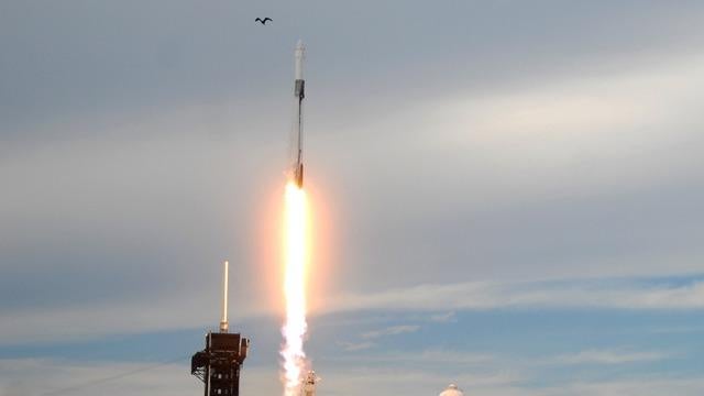 Mars horizon captured in new image: "No Mars spacecraft has ever had ...